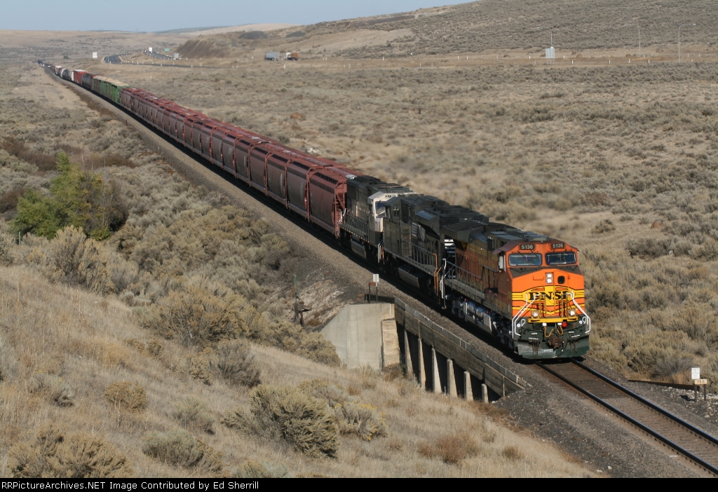 BNSF 5136